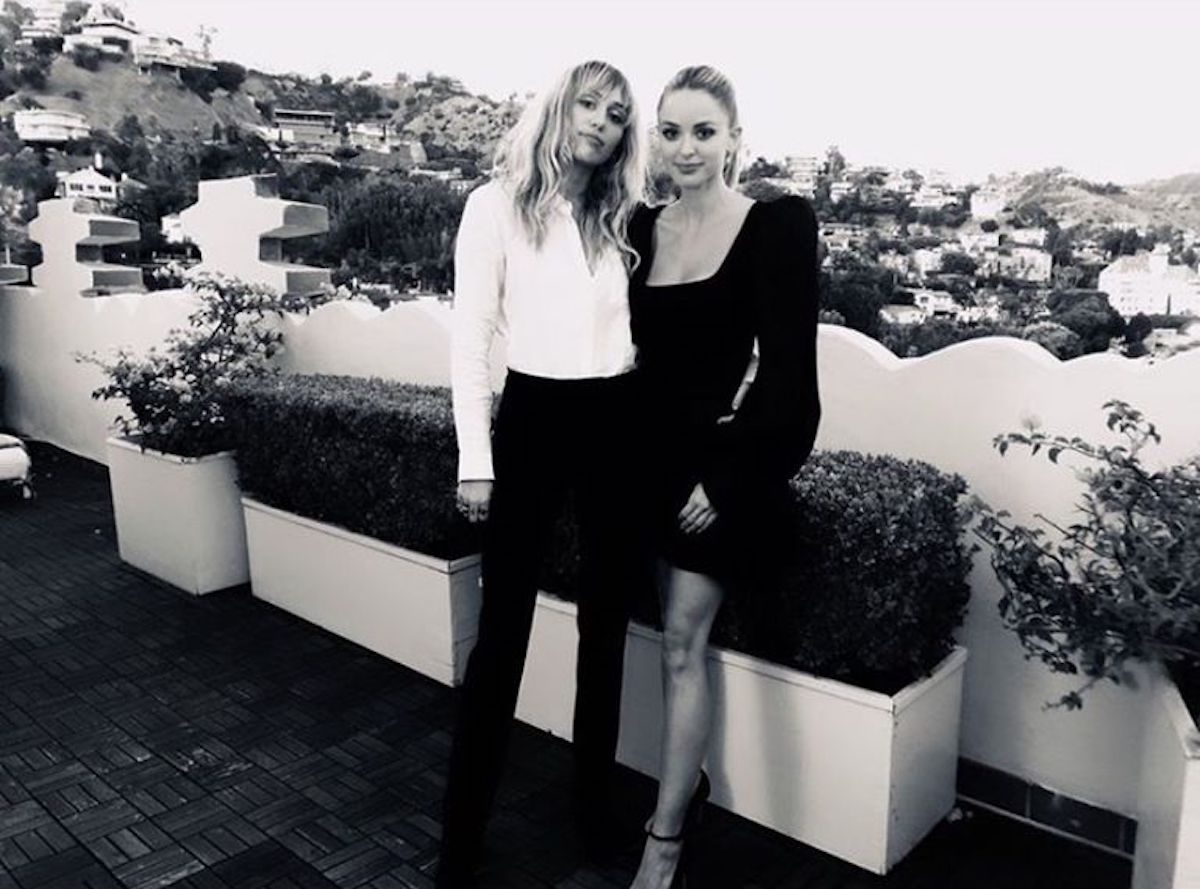 Kaitlynn Carter Celebrates Her Birthday By Snapping Romantic Photos ...