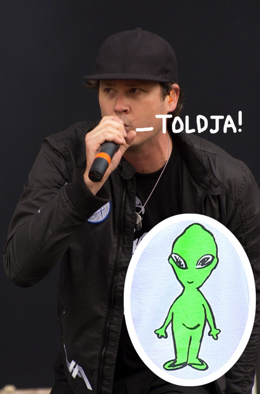 UFO Videos Posted By Blink-182's Tom DeLonge Are REAL, Says Navy ...