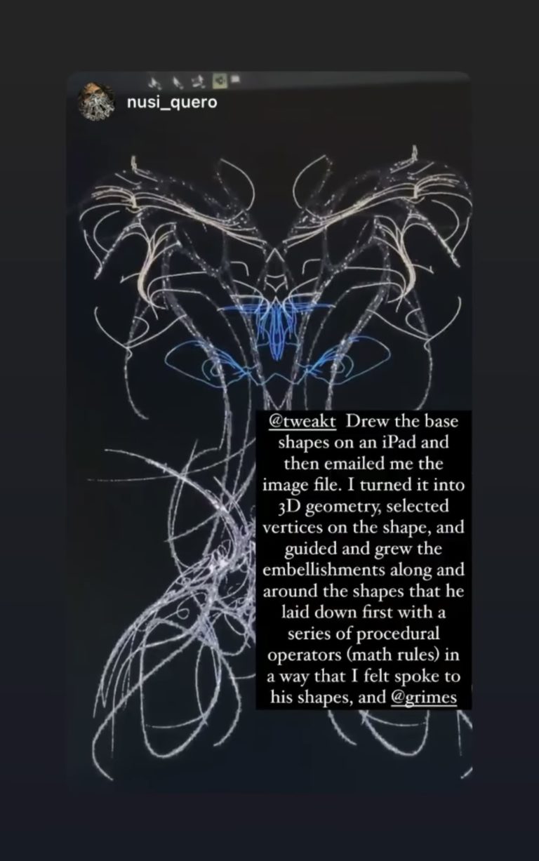 Grimes Unveils New ‘Beautiful Alien Scars’ Back Tattoo! - Perez Hilton