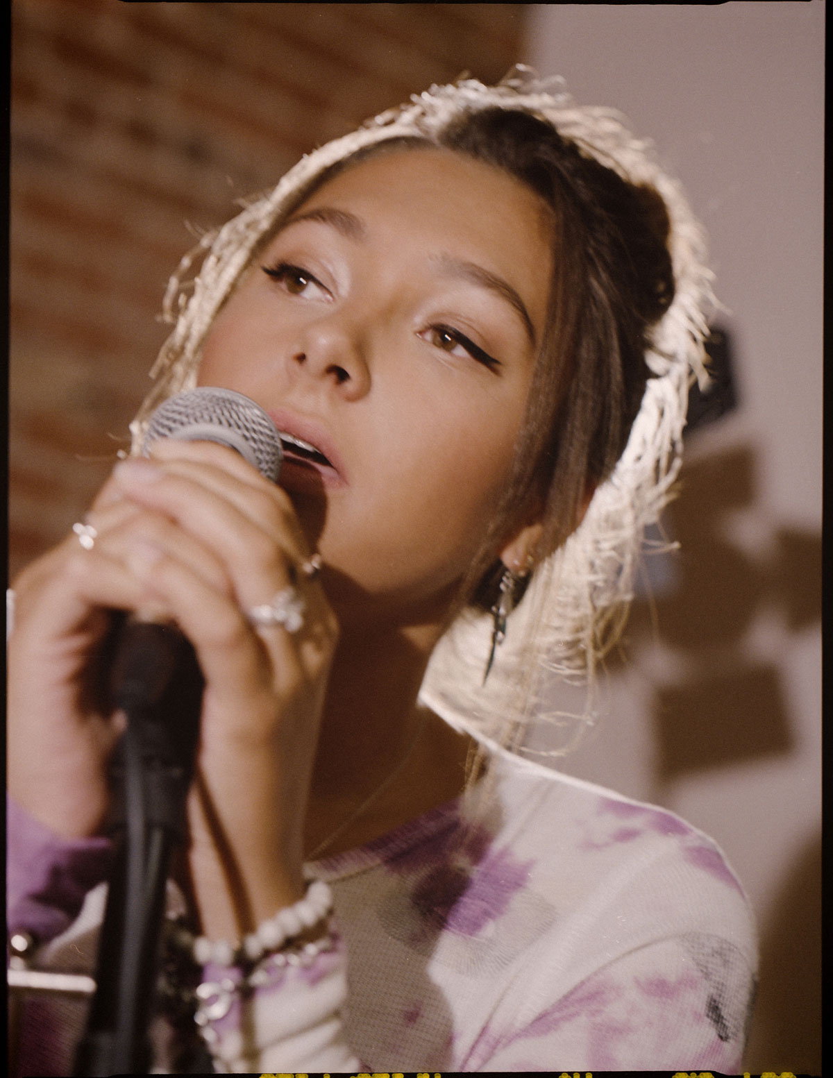 Isabelle Fries Is At It Again! Singer Drops New Summer Single Fight For ...