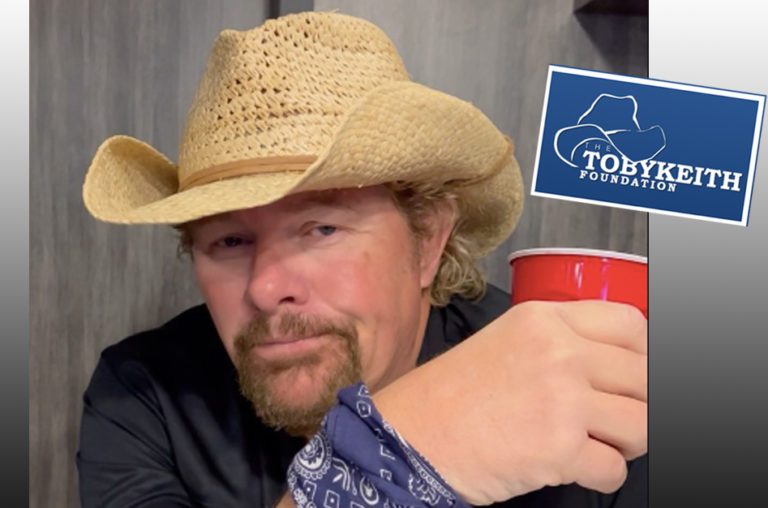 Toby Keith Reveals Secret Stomach Cancer Battle In Shocking Instagram ...