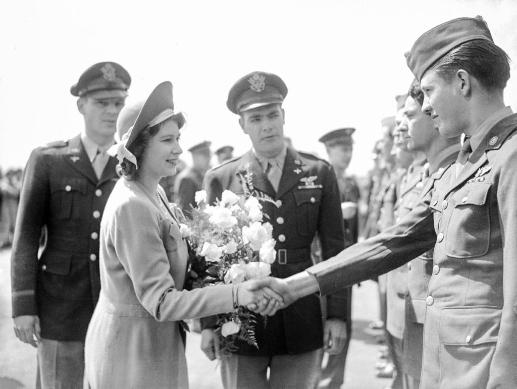 Photos Of Queen Elizabeth Through The Years - Perez Hilton