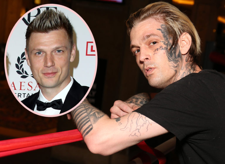 Nick Carter Breaks Down On Stage As Backstreet Boys Honor 'Little ...