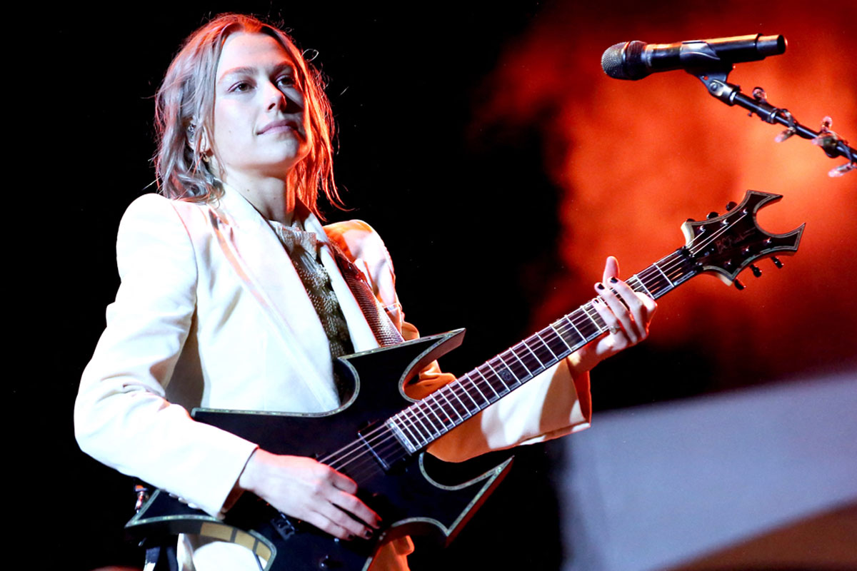 Phoebe Bridgers Troubled Relationship With Her Father Inspired Her
