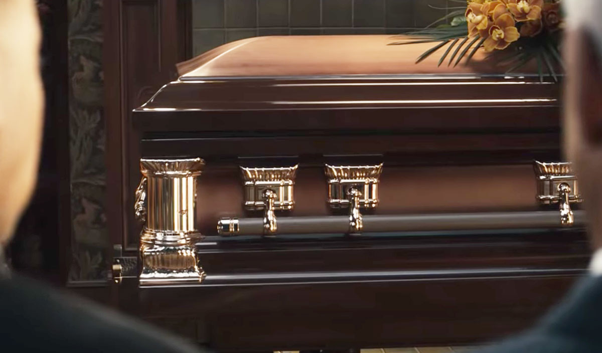 Dad Fakes His Own Death Then Arrives At Funeral To Teach Family A 