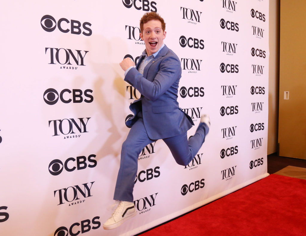 Ariana Grande's Boyfriend Ethan Slater Hires High-Powered Divorce ...