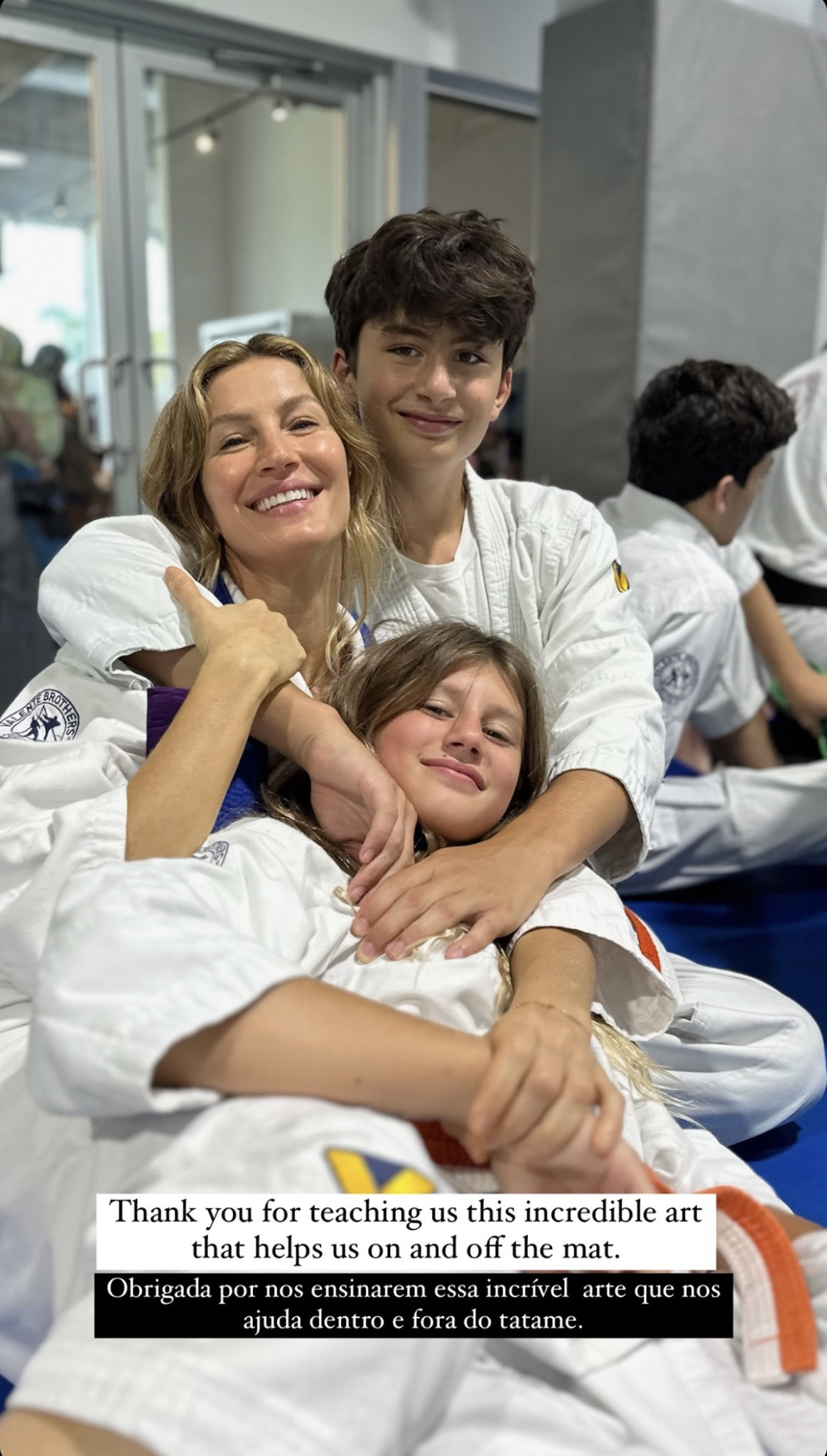 Gisele Bündchen Celebrates Earning New Jiu Jitsu Belt... With Her ...