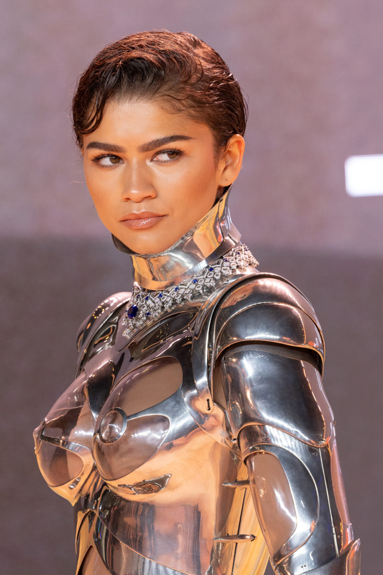 Zendaya (& Her Butt Cheeks) Makes RED CARPET HISTORY At Dune Part Two ...