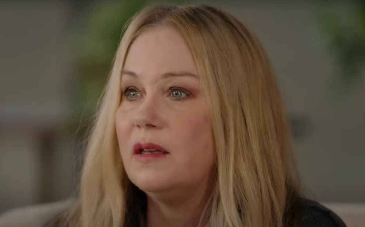 The Heartbreaking Way MS Changed Christina Applegate As A Parent ...