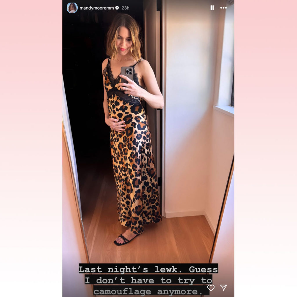 Mandy Moore Proudly Shows Off First Pic Of Her Baby Bump Since ...