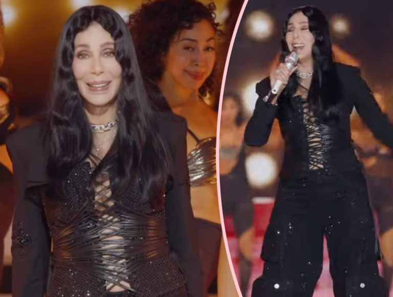 Cher Steals The Show While Performing At The Victoria’s Secret Fashion ...