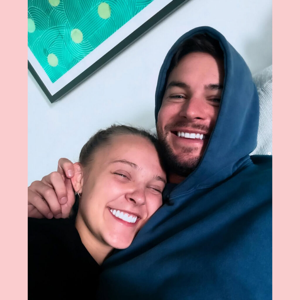 JoJo Siwa Continues The Chris Hughes 'Hard Launch' With Her Own ...