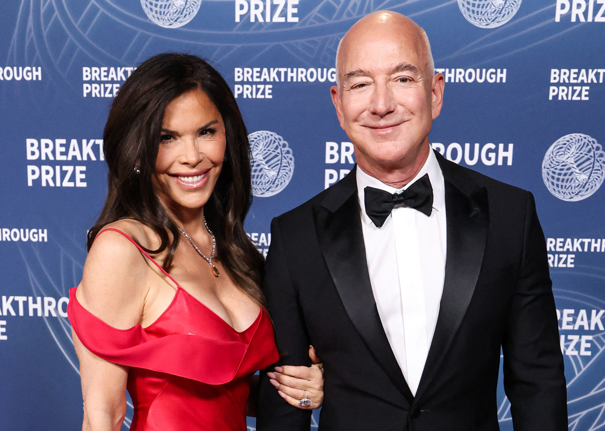 Jeff Bezos & Lauren Sánchez Secretly Got Married Already - With HUUUUUGE Prenup! - Perez Hilton
