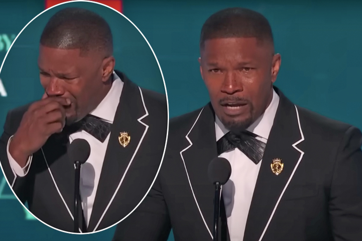 Jamie Foxx Breaks Down Crying Onstage Reflecting On Terrifying Stroke ...