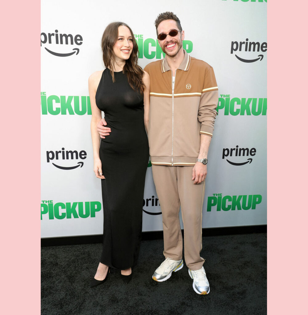 Pete Davidson's Girlfriend Shows First Glimpse Of Baby Bump At His ...