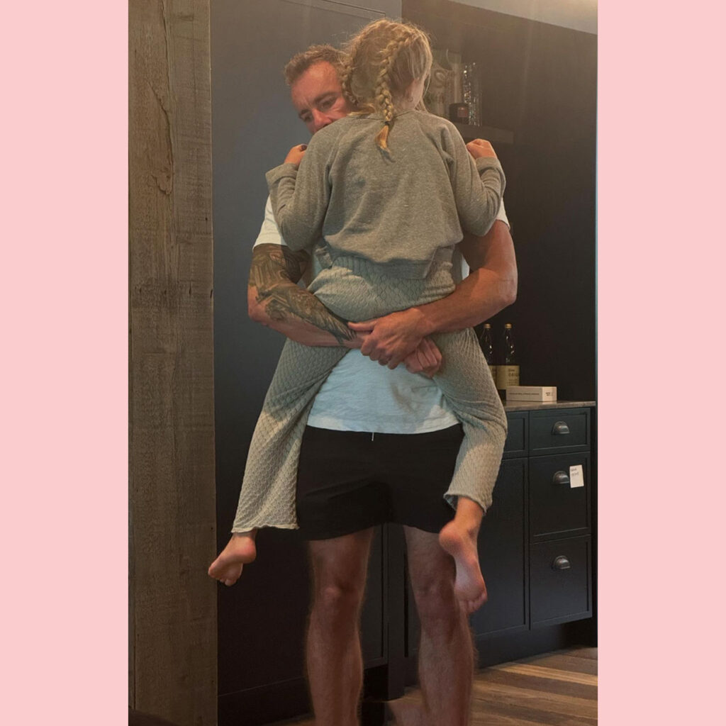 Kristen Bell Shares Rare Family Pics To Celebrate Dax Shepard's 21 ...
