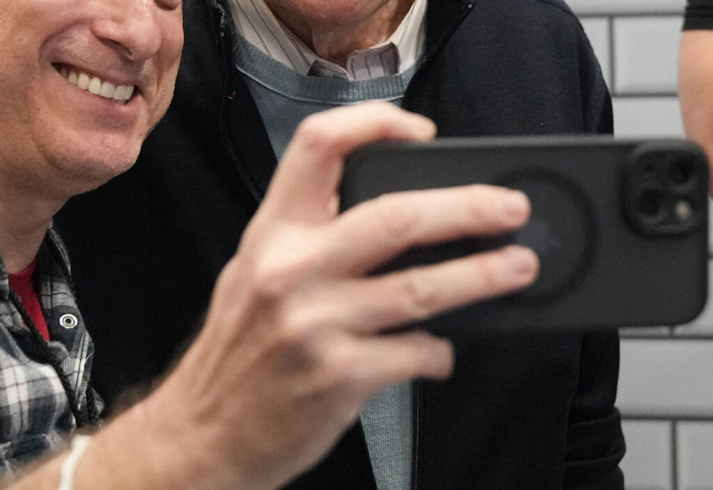 Facebook Group Of 32,000 Husbands Discovered Sharing Non-Consensual Nude Photos Of Their Wives ...