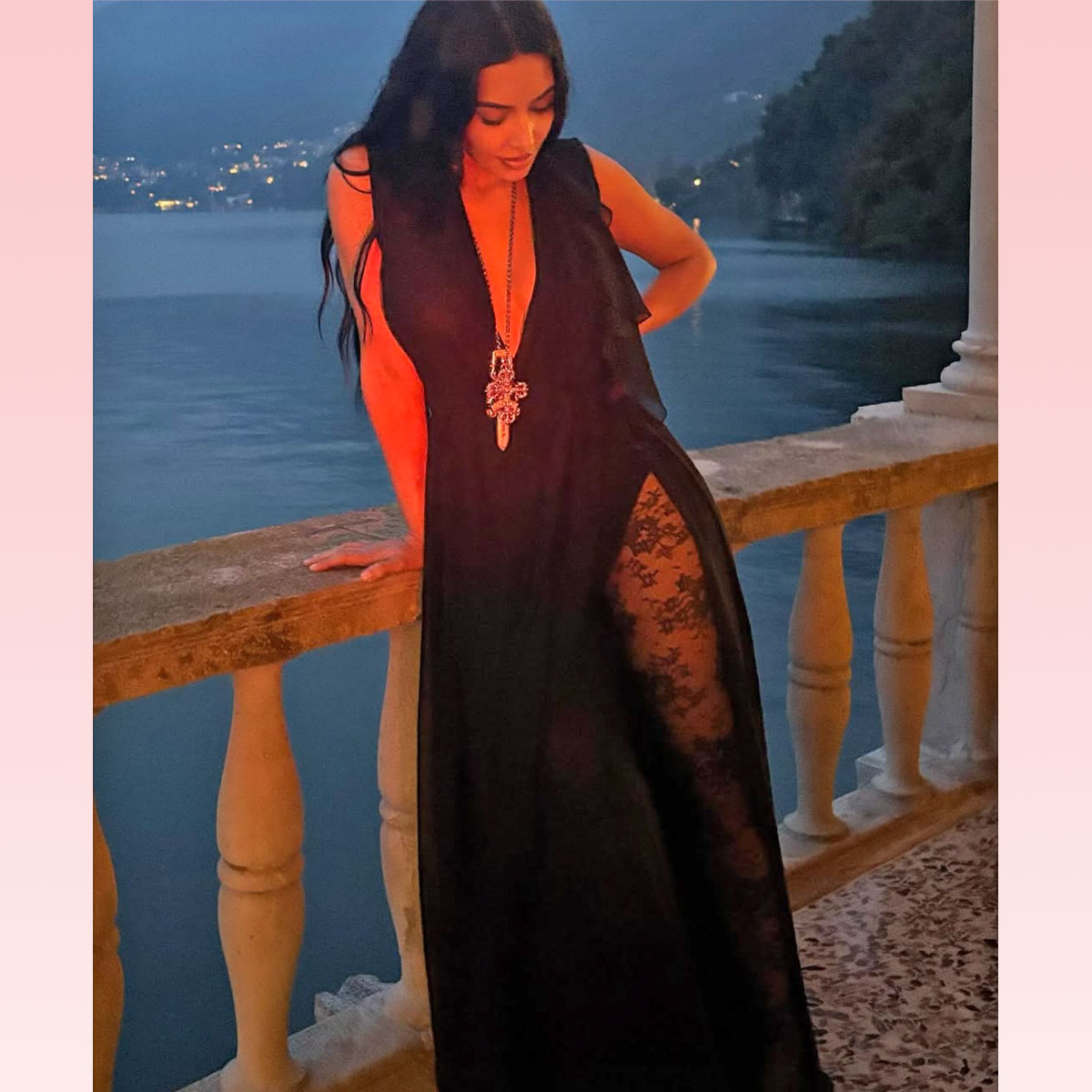 Kim Kardashian & Drake Are Secretly Hooking Up, Claim Fans - See The ...