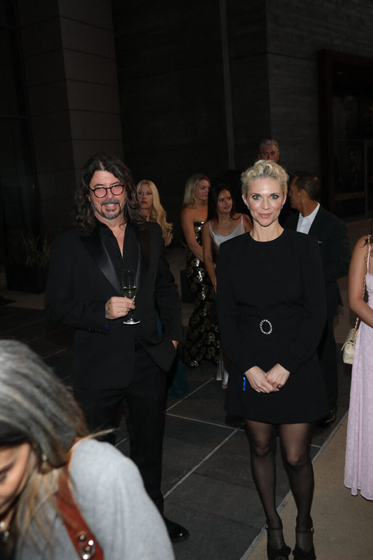 Inside How Dave Grohl Kept Wife Jordyn Blum From Divorcing Him - When ...